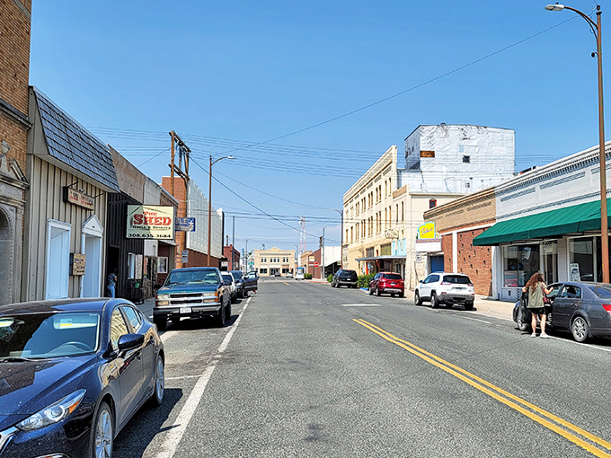 Small-town streets with big-time character&mdash;Scottsbluff's downtown offers the rare combination of parking spaces you can actually find and shops you can actually afford.