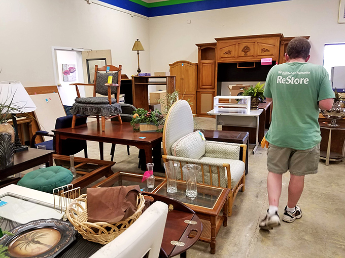 Furniture finds galore! That mid-century coffee table might have hosted cocktails in the 60s before landing here at a fraction of vintage store prices.