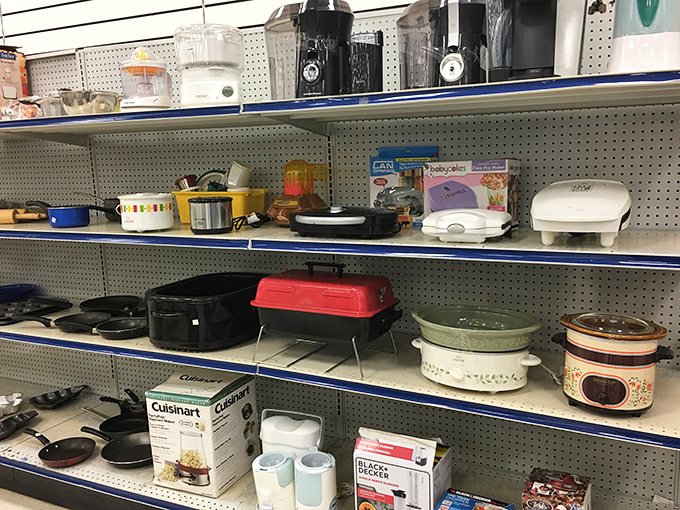 Kitchen gadget heaven! From slow cookers to waffle makers, this is where culinary ambitions of Christmas past find new life in your Sunday brunch future.