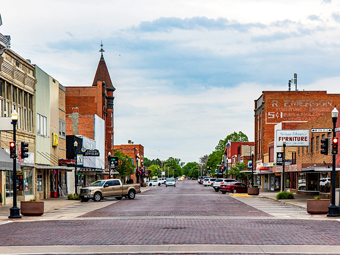 Main Street Lexington: where brick streets meet brick buildings in a relationship that's lasted longer than most Hollywood marriages.