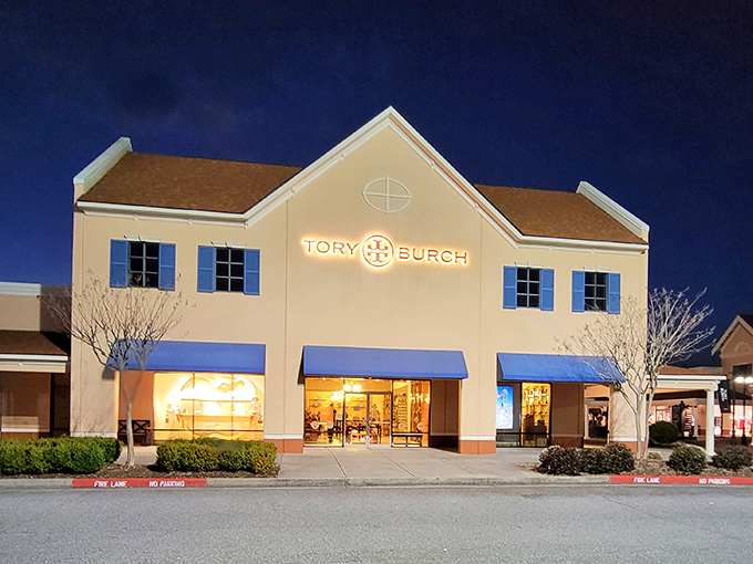 Tory Burch's illuminated fa&ccedil;ade glows invitingly at dusk, like a lighthouse guiding fashion-forward ships to safe harbor.