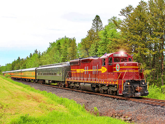 Mother Nature didn't hold back on the color palette when designing this stretch of track, where emerald pines meet golden aspens.