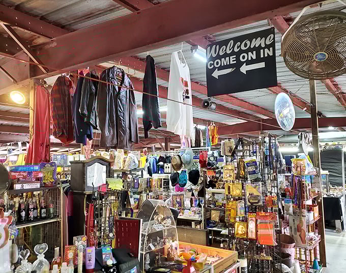 A vendor's paradise of organized chaos &ndash; the "Welcome" sign is merely a formality when the treasures themselves are doing all the beckoning.