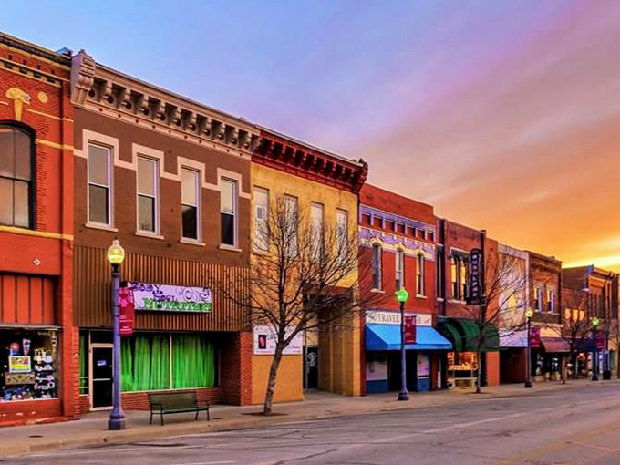 Atchison's tree-lined streets climb gentle hills, creating picture-perfect scenes that belong on greeting cards everywhere.