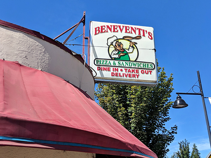 Mountain air and pizza aromas create the perfect recipe for post-hike happiness in small-town America.