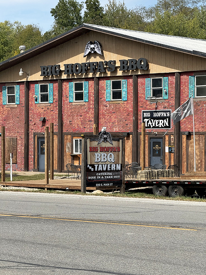 Big Hoffa's brick facade and eagle logo make a bold statement: "We take our BBQ seriously around here." No wimpy portions in this establishment!