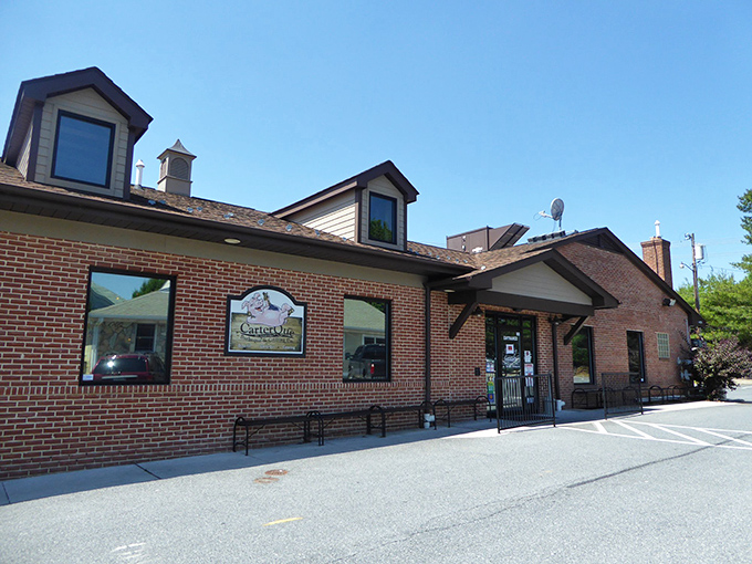 CarterQue's welcoming brick facade promises comfort food that'll make you feel right at home.