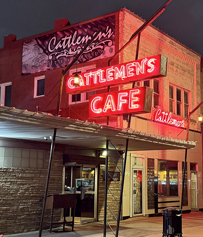 Cattlemen's iconic neon sign has been guiding hungry cowboys and city slickers alike for generations.