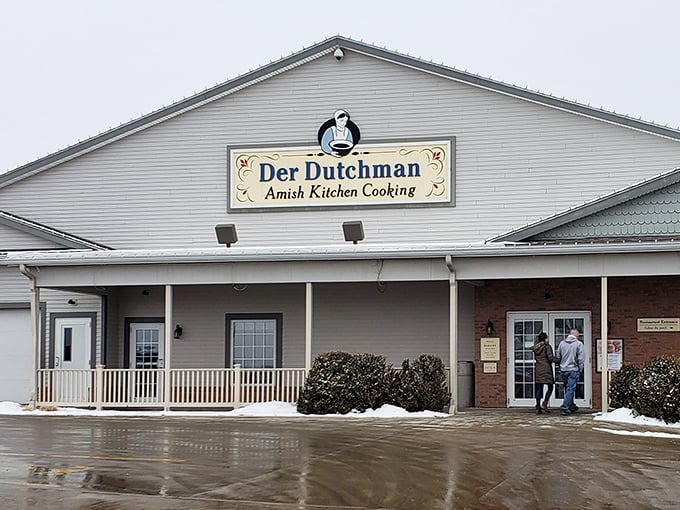 Der Dutchman's welcoming entrance promises the kind of meal that'll have you planning your return visit.