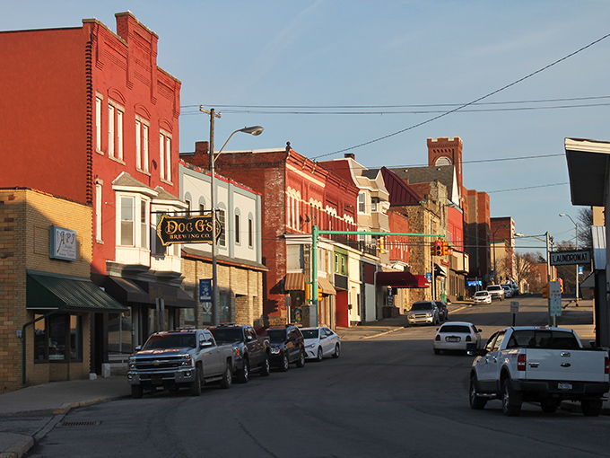 Small-town elegance meets big-time savings in this charming Pennsylvania mountain community.