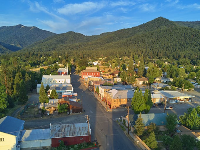 Eagle's-eye bargain! Etna's valley sanctuary proves you don't need a fortune to retire surrounded by nature's million-dollar mountain backdrop.