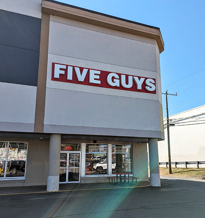 Red, white, and delicious - this clean setup promises hot dogs made the right way.