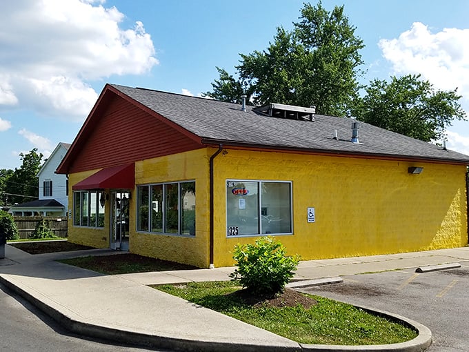 This sunshine-yellow building isn't trying to be fancy&mdash;it's too busy perfecting fried chicken that would make your grandma jealous.