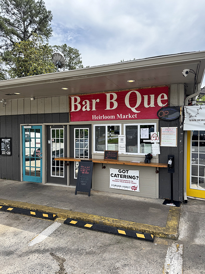 Small but mighty! This little barbecue window serves up big flavors that'll have you planning your next visit before finishing your first plate.