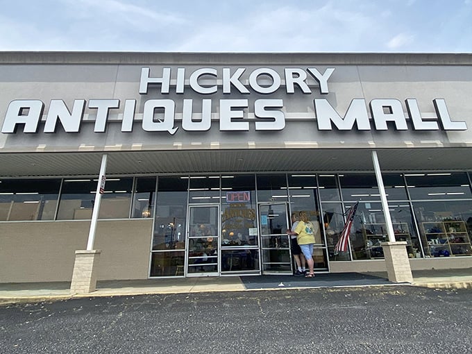 Hickory Antiques Mall announces itself without pretense, promising a straightforward treasure hunt with extraordinary rewards inside.