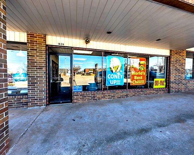 Jake's brings that classic coney island magic to suburban Edmond with timeless brick charm.