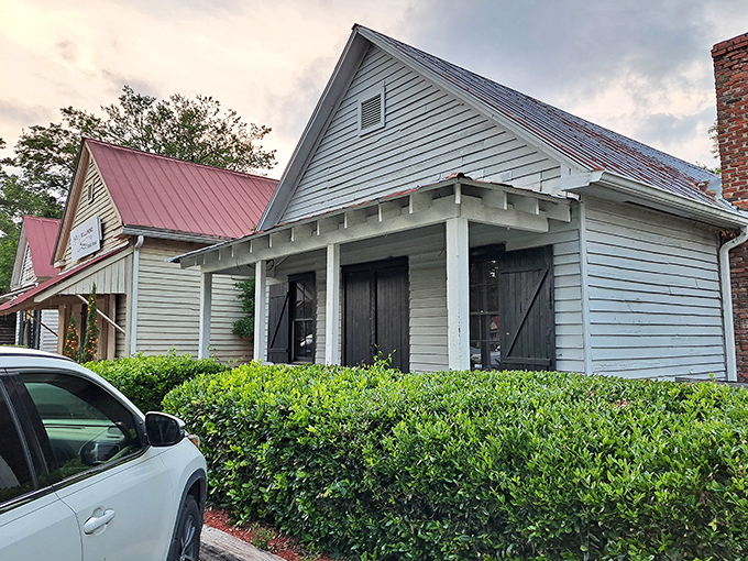 This charming cottage exterior hides a meaty secret that's been drawing steak lovers from miles around for years.