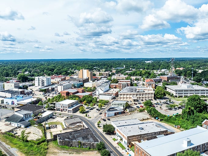 Welcome to Petal, where the downtown proves good things really do come in small packages.