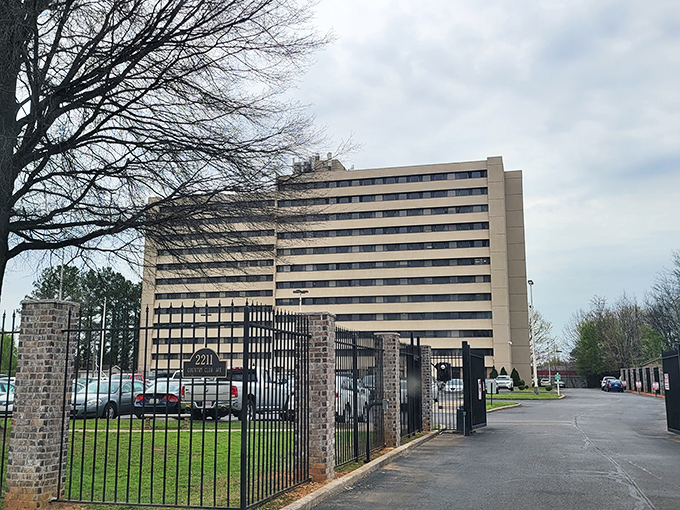 This impressive high-rise offers city views that make you feel like royalty without royal prices.