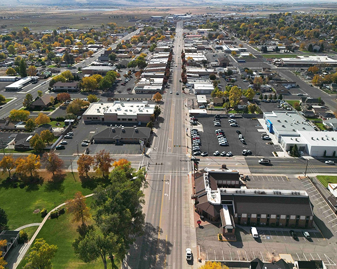 Wide streets and mountain views create the kind of breathing room cities forgot.