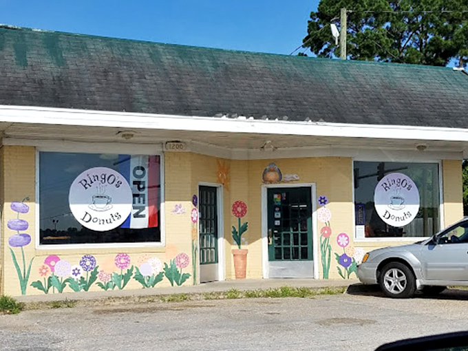 Ringo's cheerful yellow facade with hand-painted flowers is as sweet as what's inside. Sunshine for your eyes and taste buds!