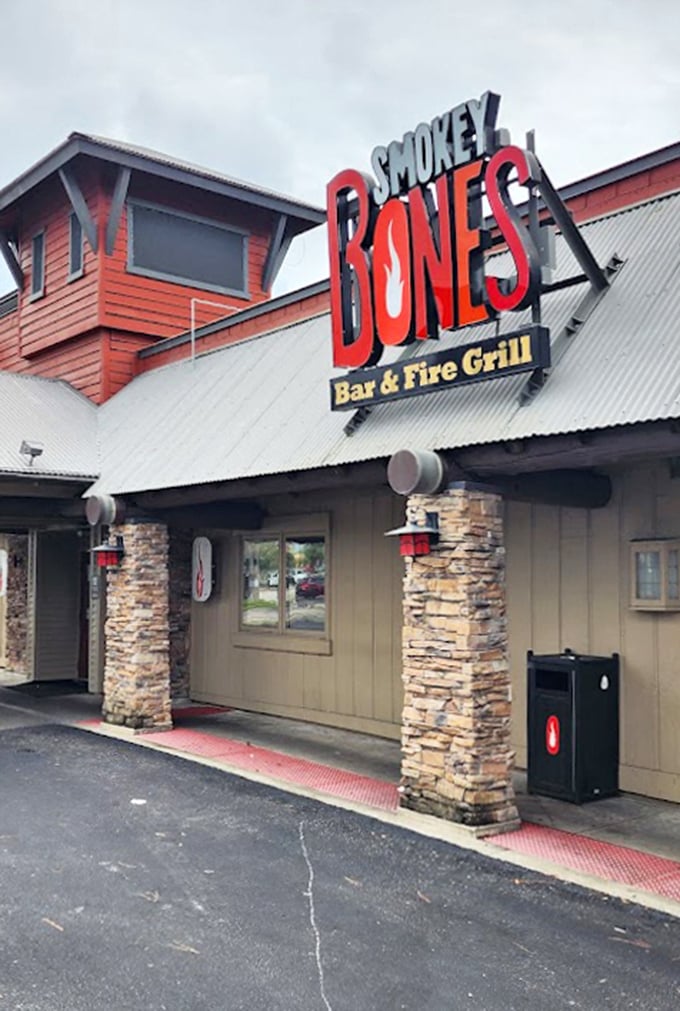 Stone and timber create the perfect mountain lodge vibe for serious barbecue in the heart of Orlando.