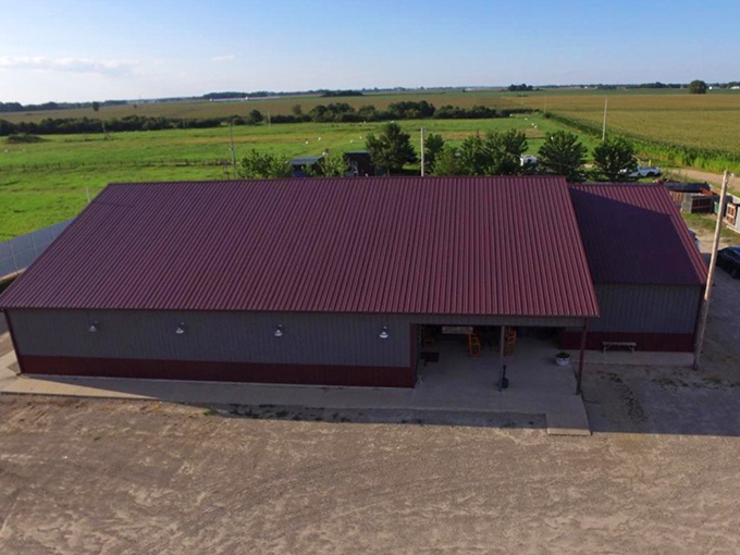 The Thirsty Camel's covered patio proves that sometimes the best dining rooms have ceiling fans instead of chandeliers.