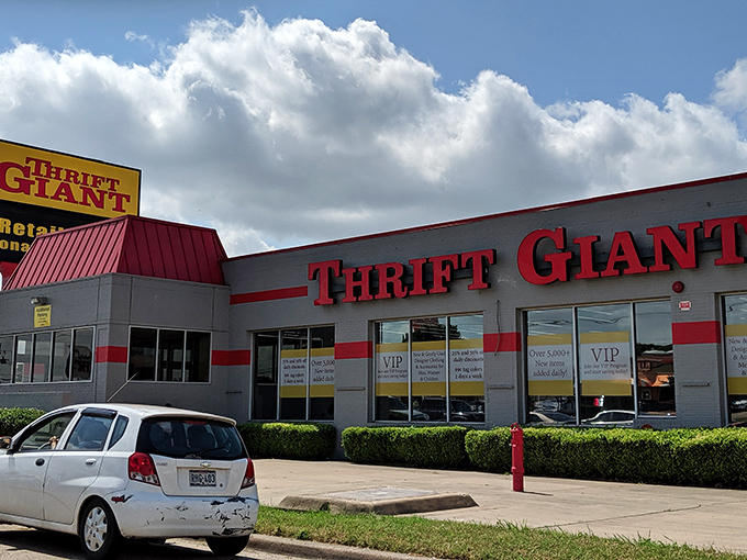 Those bold red letters don't mess around &ndash; when a store calls itself "Giant," it better deliver on the promise.