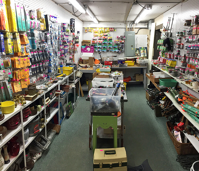 This warehouse-style setup means serious business for treasure hunters seeking that perfect vintage find.