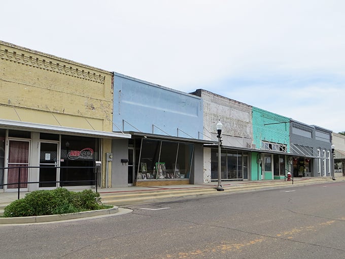 Small-town character shines through every storefront in this budget-friendly retirement haven.