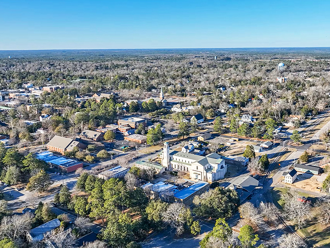 Downtown Aiken combines Southern grace with small-town warmth. Those brick buildings have hosted everyone from presidents to polo players.