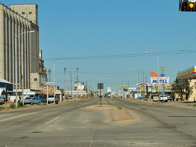 The wide streets of Clovis stretch toward endless horizons, offering space to breathe and room to dream.