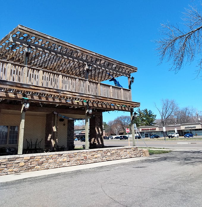The weathered wood and outdoor space suggest lazy afternoons spent conquering mountains of seasoned shellfish.