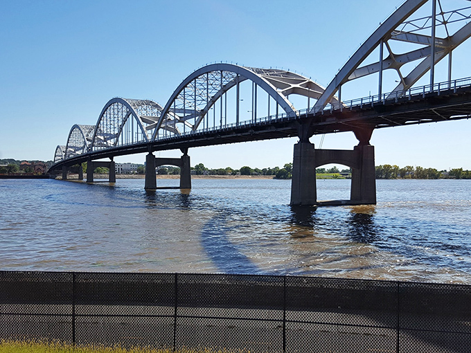 This bridge welcomes you to Davenport, where your budget crosses over into the land of plenty.