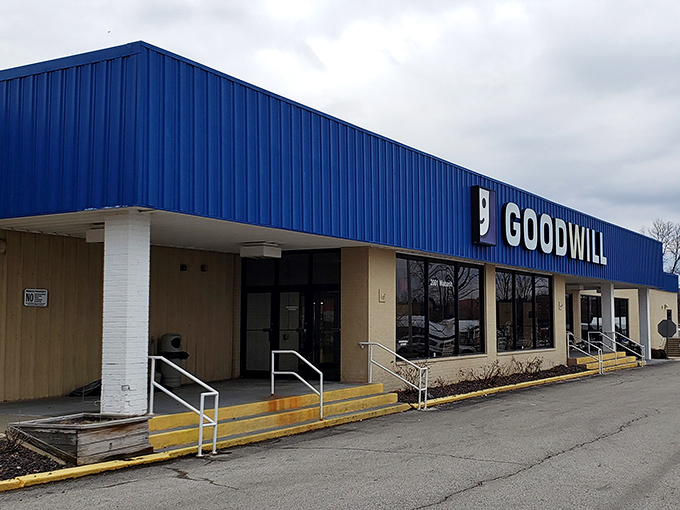 This Springfield location's generous size promises endless aisles of possibilities where patience pays off in amazing discoveries.