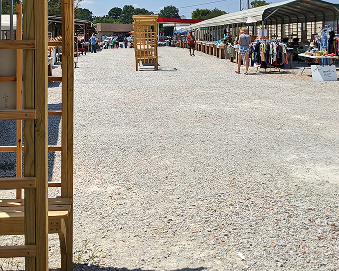 Simple tables under Tennessee sunshine &ndash; Hilltop Flea Market proves the best shopping experiences don't need fancy storefronts.