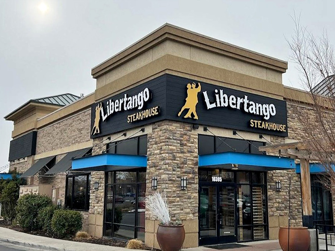 Stone and stucco exterior conceals a tango of flavors that'll make your taste buds dance.