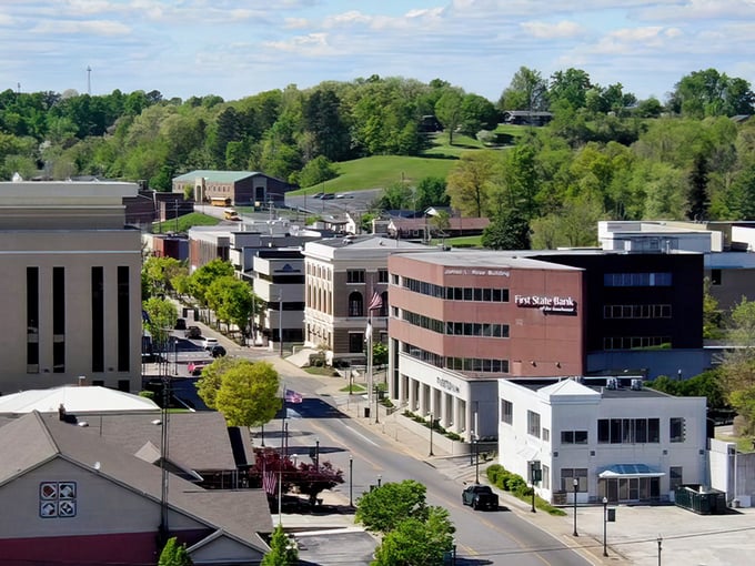 Mountain views frame this affordable slice of Kentucky heaven perfectly for retirement dreams.