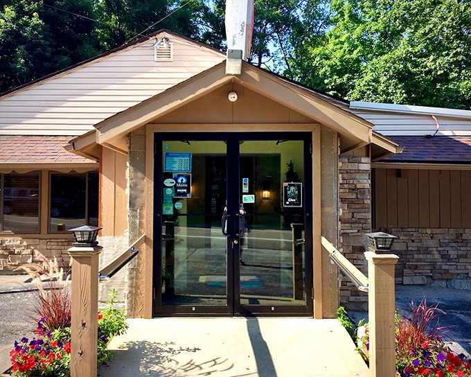 4b. oak park tavern (mansfield)