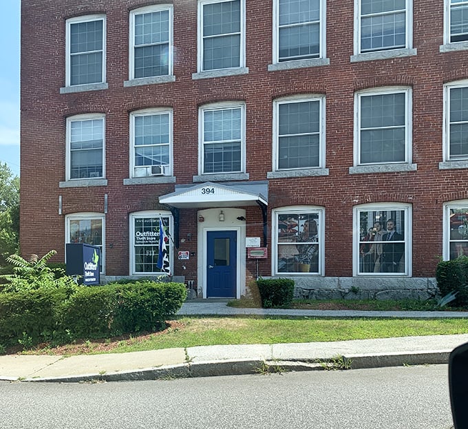 This historic brick fa&ccedil;ade houses modern treasures at vintage prices. Outfitters transforms secondhand shopping into an architectural experience!