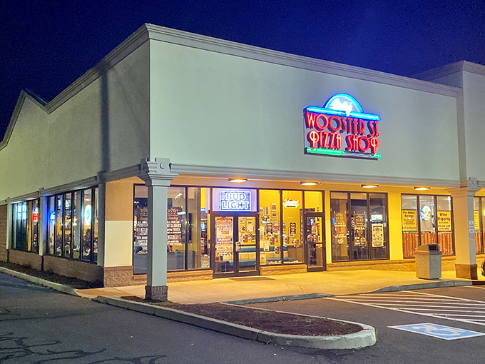 Strip mall? More like flavor mall when Randy's is firing up those legendary stuffed pizzas all day.