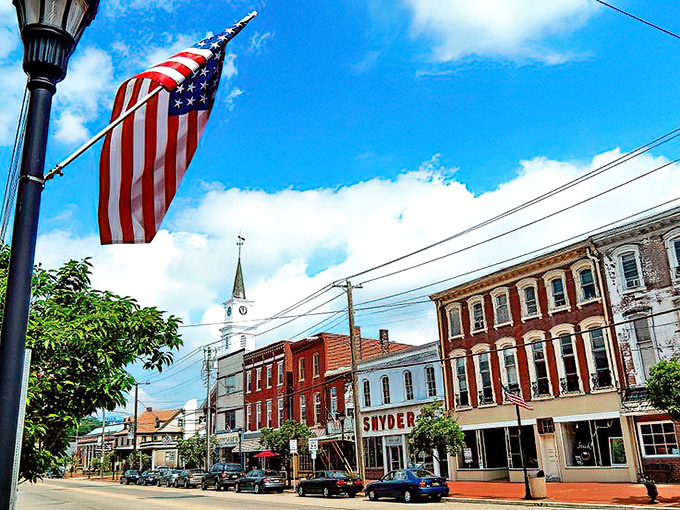 Salem's stately courthouse commands respect while the surrounding town keeps living costs refreshingly down to earth for retirees.
