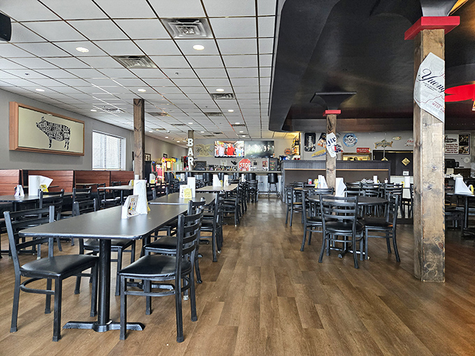 Inside Smokin Momma's, those wooden posts and tables have witnessed countless BBQ epiphanies. If walls could talk, they'd say "Try the brisket!"