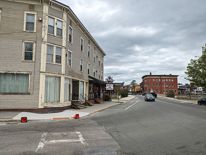 Small-town BBQ joint, big-time flavor. Smokin T's proves great BBQ can happen anywhere with enough smoke and patience.