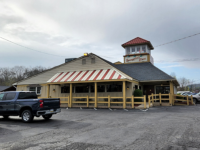 This Pocono retreat looks like the perfect place to trade tall tales over even taller seafood platters.