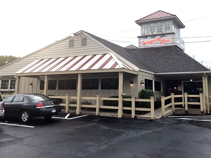 This charming lighthouse-topped restaurant looks like it sailed in from Cape Cod and dropped anchor in Tannersville.