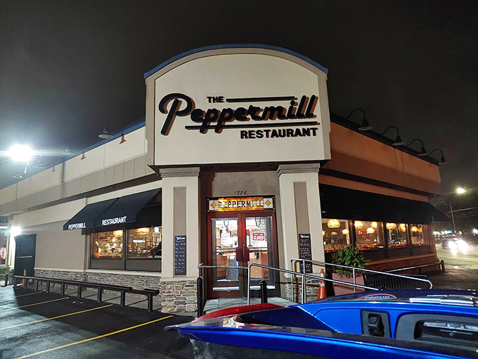 Strip mall location, five-star steaks&mdash;never judge a steakhouse by its parking lot, friends, never judge by the parking lot.