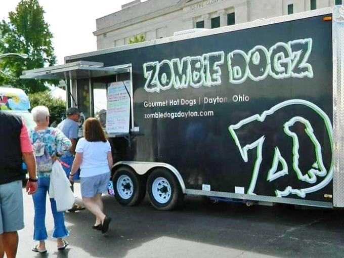 This spooky food truck proves that sometimes the best meals come with a side of theatrical fun.