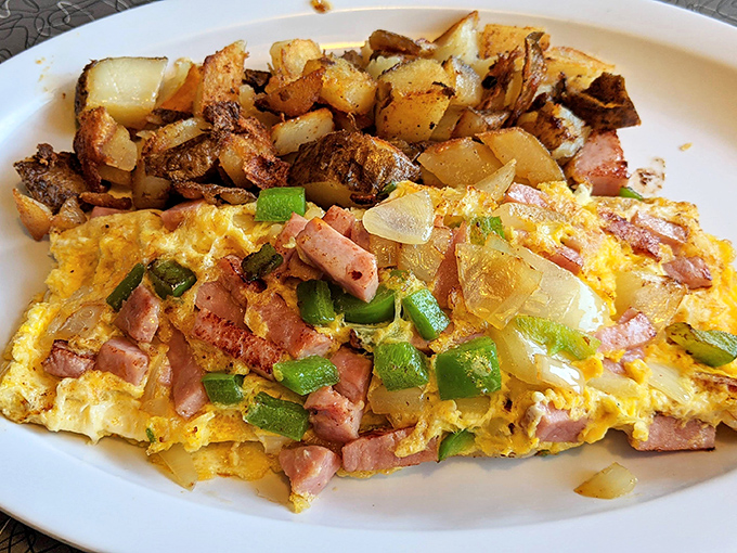 The Denver omelet at Mel's doesn't just visit the Mile High City&mdash;it takes you there with chunks of ham and peppers nestled in fluffy egg clouds.