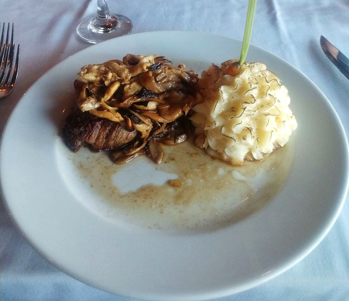 Mushrooms and steak: a romance more passionate than any Hollywood movie, with mashed potatoes playing the supportive best friend.